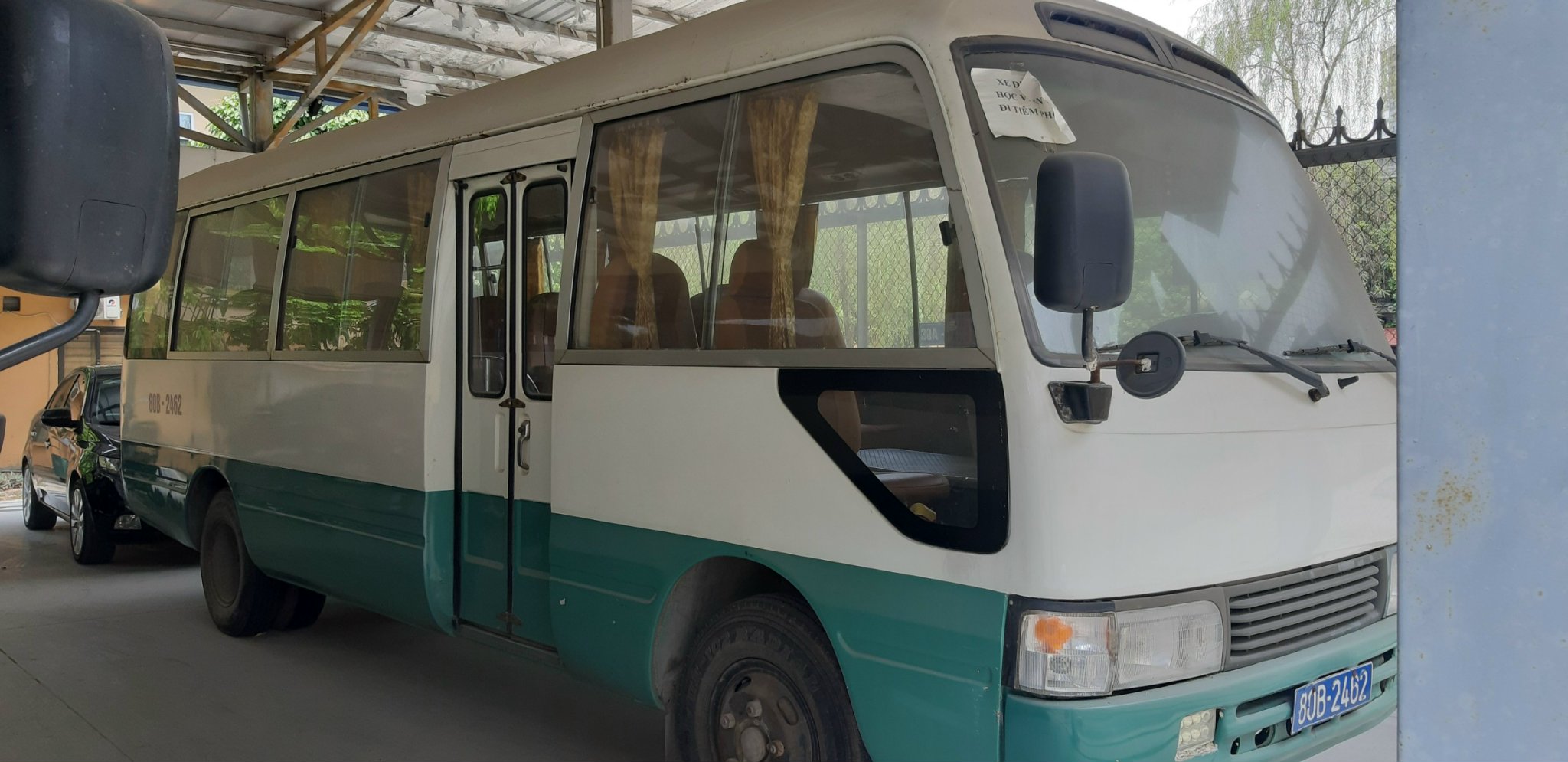 Xe ô tô 30 chỗ hiệu Transinco 1-5 đã hết niên hạn sử dụng của Học viện ...